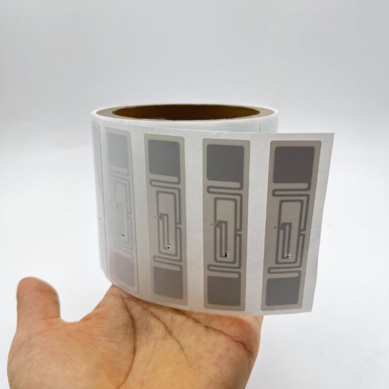 RFID Passive Tag Labels for Logistic Warehouse Management