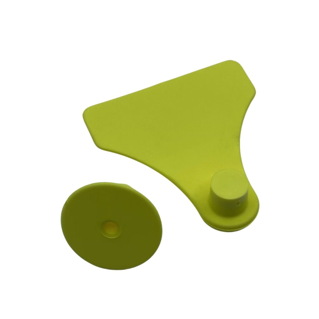 Lightweight RFID Ear Tag For Livestock Tracking Management